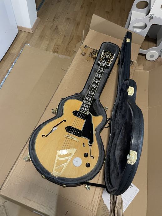 D’angelico Deluxe SS Baritone (baritonska električna kitara, bariton)