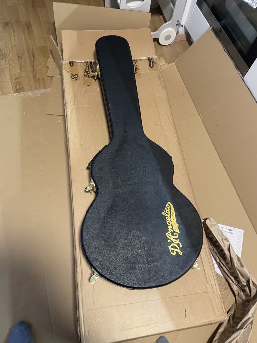 D’angelico Deluxe SS Baritone (baritonska električna kitara, bariton)
