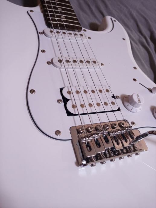 Električna kitara Dimavery ST-312 - bela