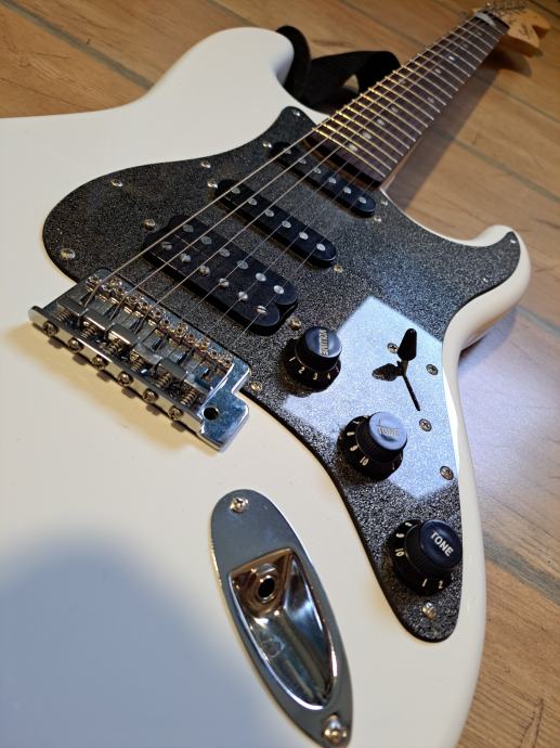 Električna kitara Fender Squier