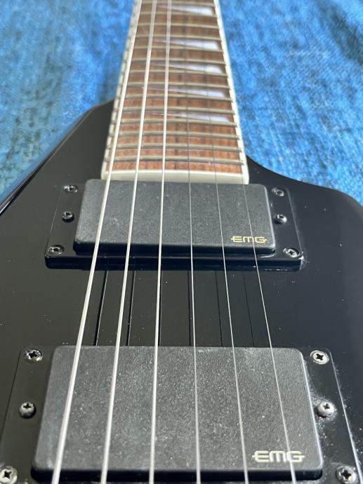 Električna kitara ESP LTD ARROW-401