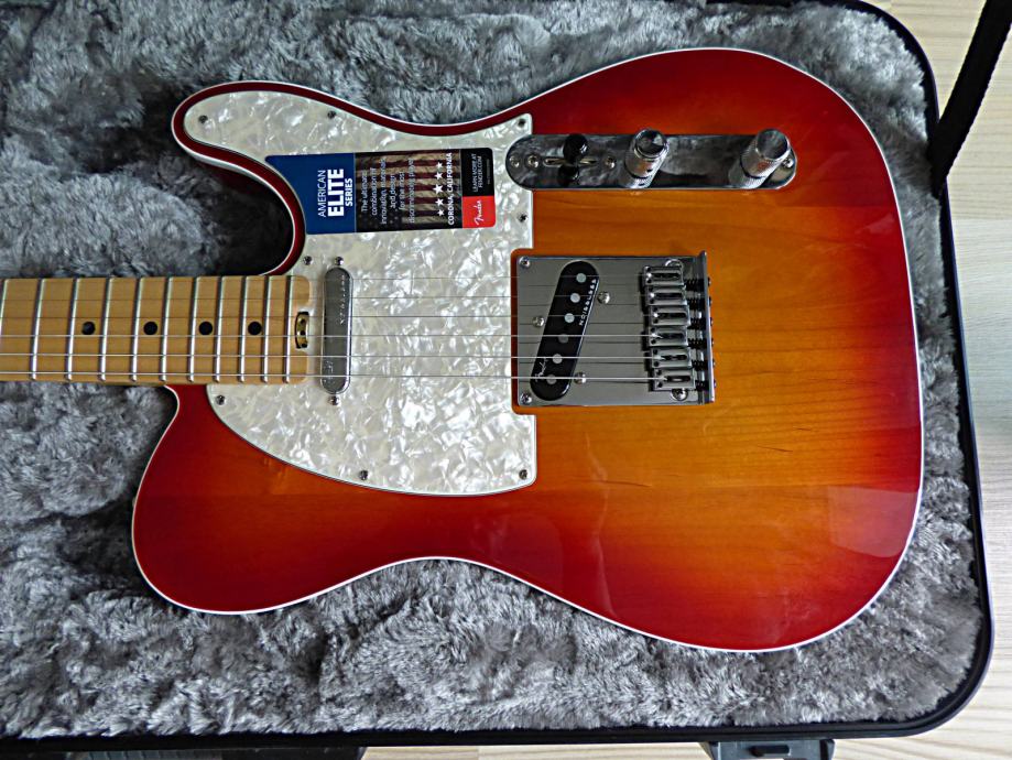 Fender American Elite Telecaster + originalni kovček