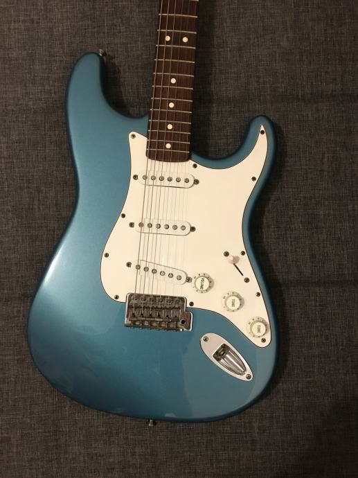 Kitara Fender Stratocaster MIM 1994