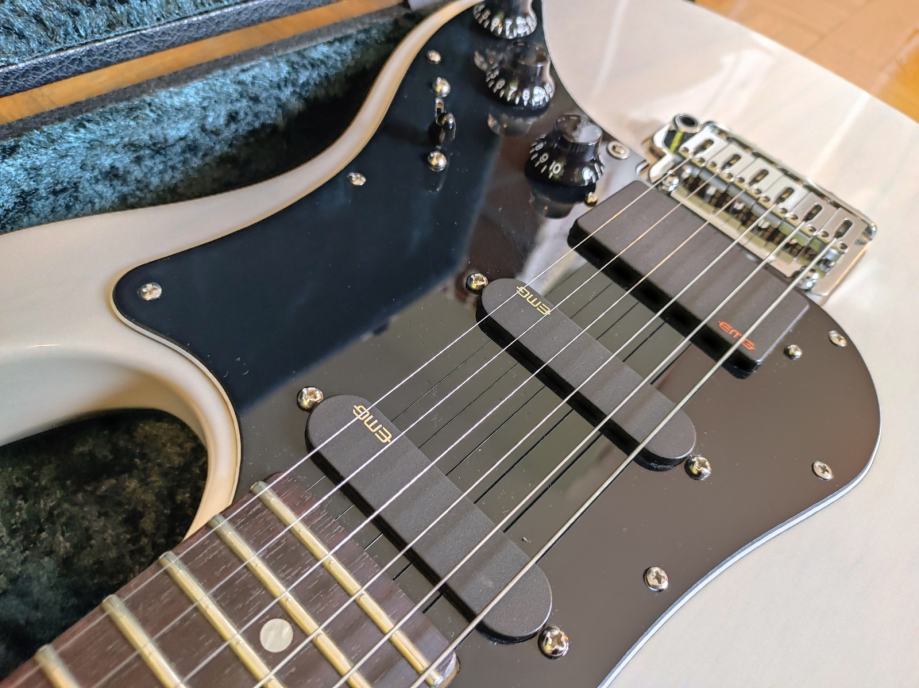 Fujigen (FGN) Expert Odyssey EOS-ASH White Blond Flame Maple