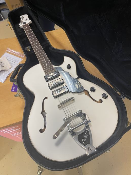 GUILD Starfire I jet 90 satin white