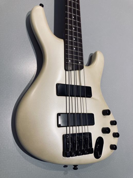 Ibanez EDB600 Ergodyne Bass kitara - Aktivna