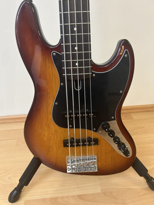 MARCUS MILLER V3 5-2nd GEN