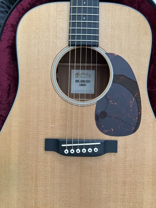 Martin Dreadnought Junior DJr-10E elektro-akustična kitara