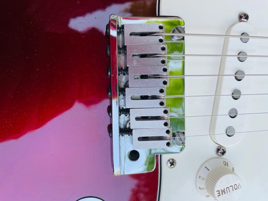 STRATOCASTER Fender American 2007 - CANDY COLA