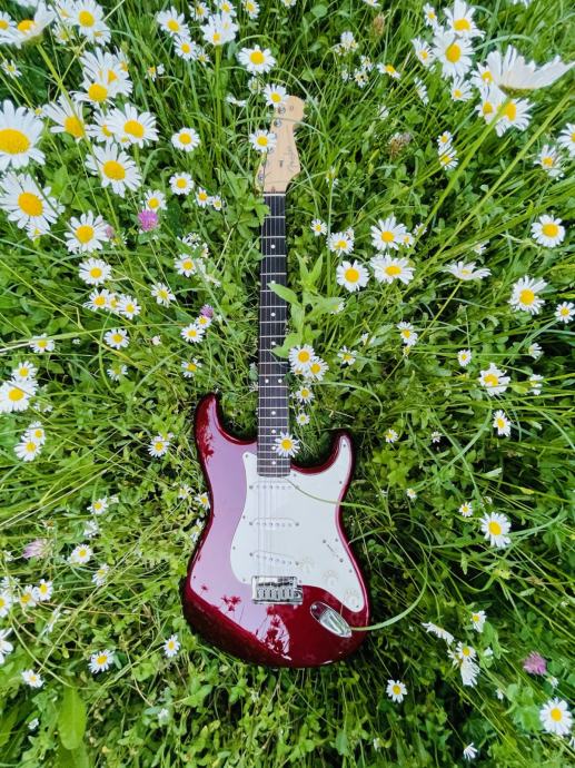 STRATOCASTER Fender American 2007 - CANDY COLA