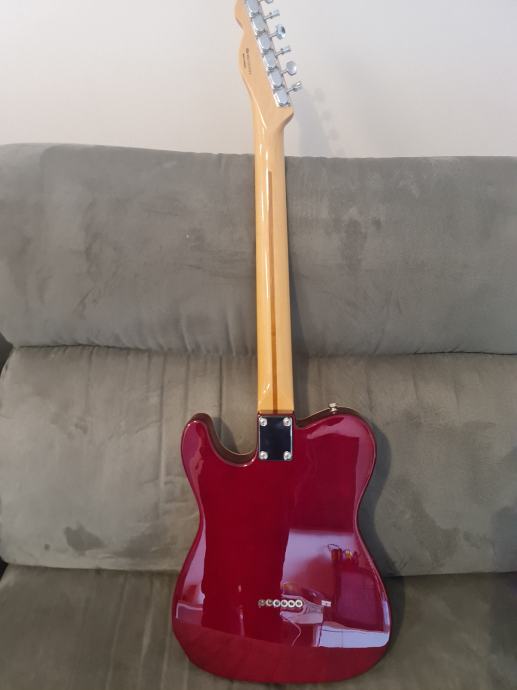Telecaster Thinline, custom shop Fender magneti, vrat Fender NOVA CENA