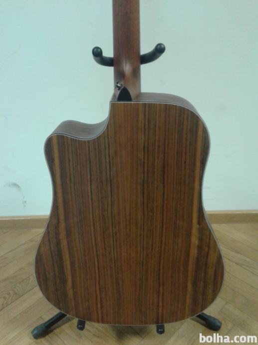 VRHUNSKA ELEKTROAKUSTIČNA KITARA-- OBLIKA MARTIN