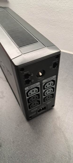 APC UPS PRO 550 brezprekinitveno napajanje, baterija
