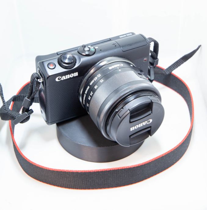 Canon EOS M100