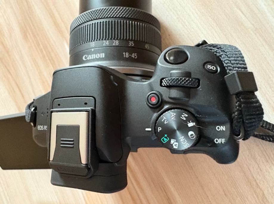 Canon EOS R50