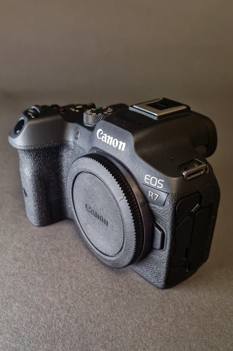 CANON EOS R7 (BODY)