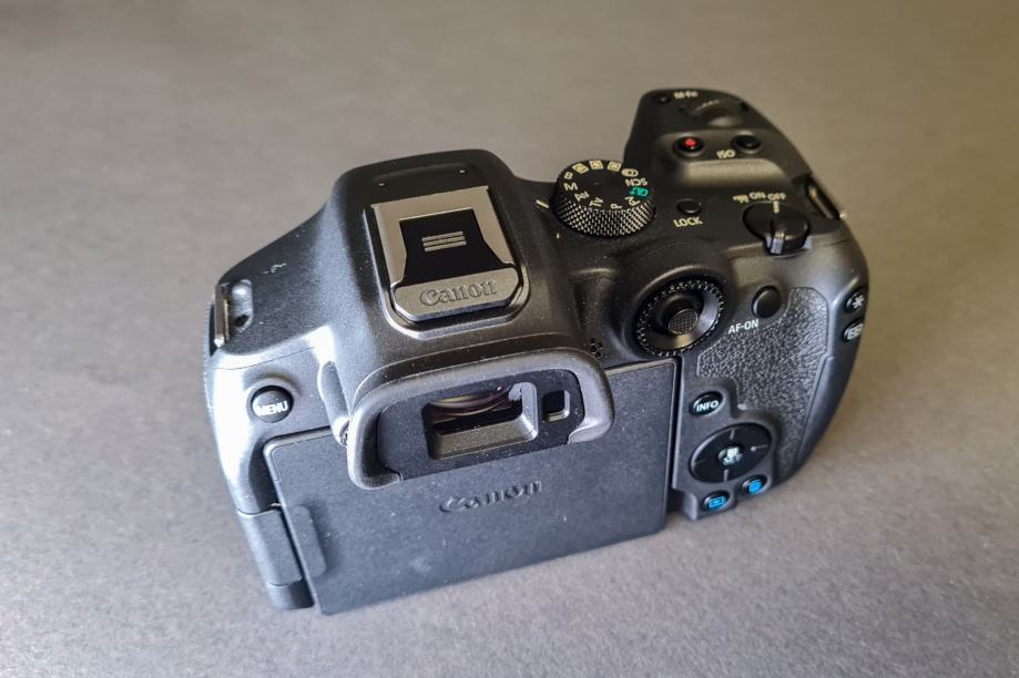 CANON EOS R7 (BODY)