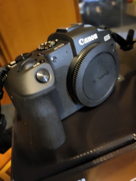 Canon EOS RP + RF 24-105mm F/4-7,1 IS STM