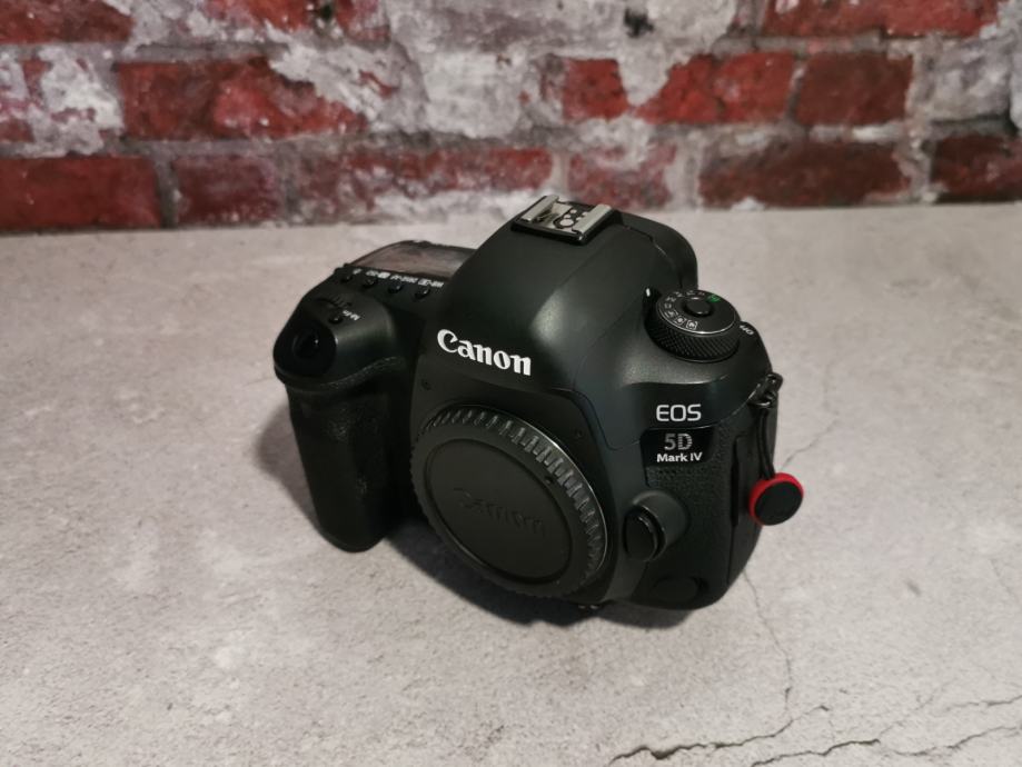 Nujno: Canon EOS 5D mk4