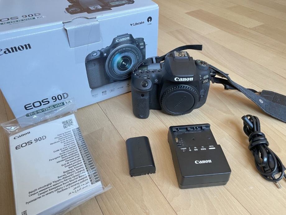 Canon EOS 90D