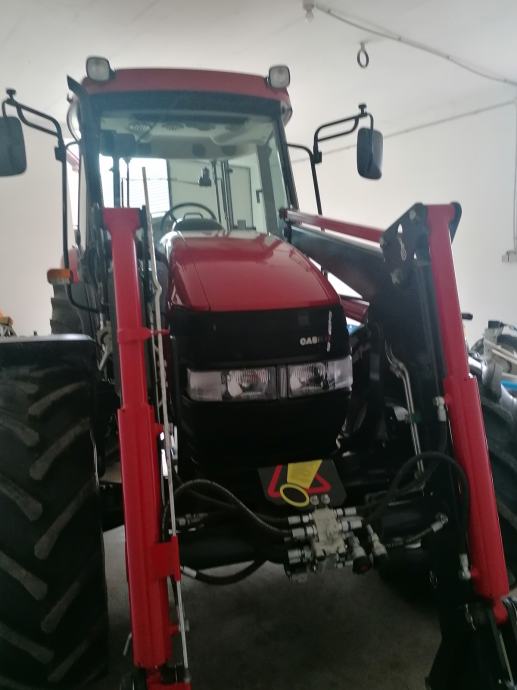 prodam TRAKTOR CASE