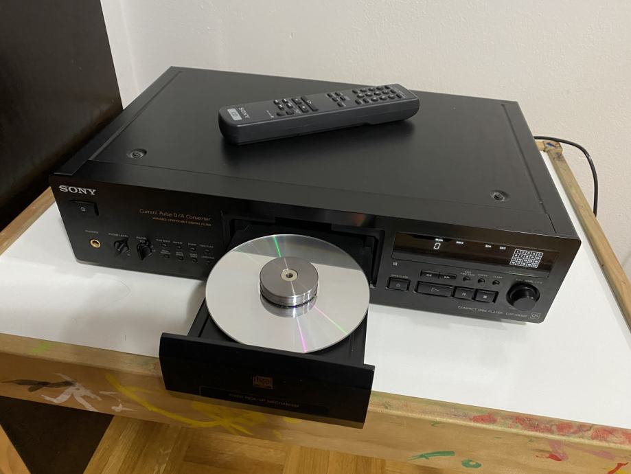 Audiofilski CD predvajalnik SONY CDP-XB920 QS