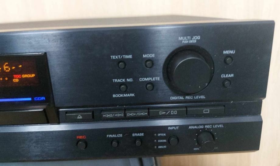HI-END CD PLAYER YAMAHA CDR-HD1500 Z 250Gb HARD DISKOM