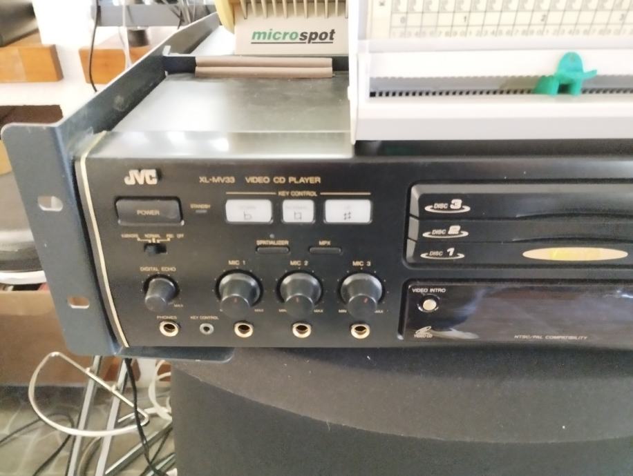 JVC XL-MV33 KARAOKE Player + 140 VCD karaoke CDjev