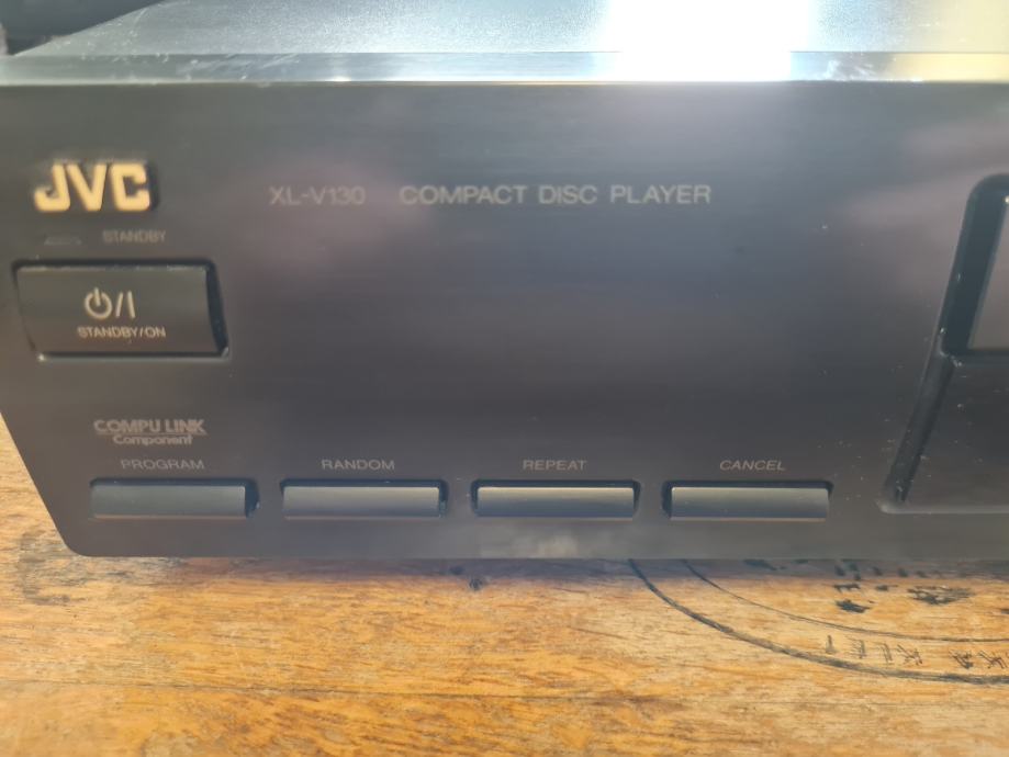 JVC XL-V130, CD PLAYER