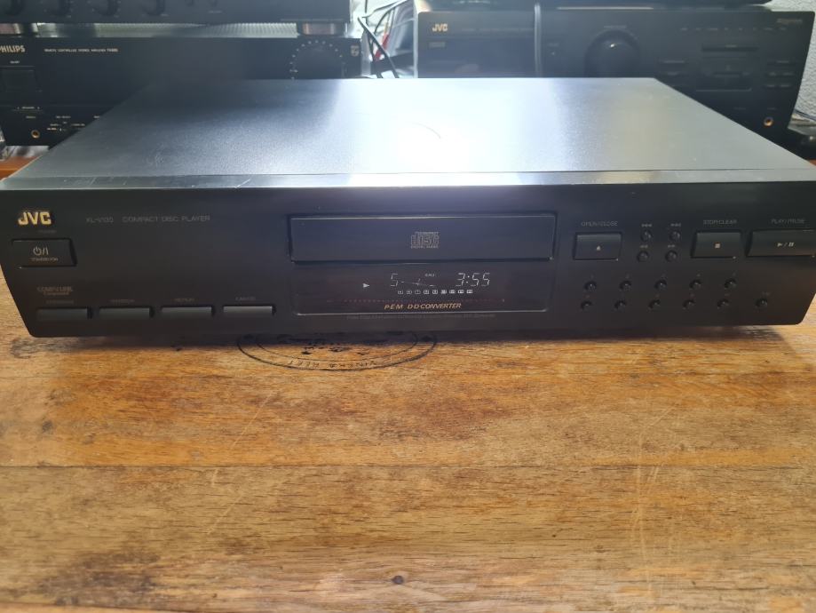 JVC XL-V130, CD PLAYER
