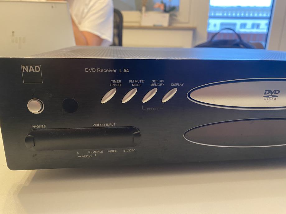 Prodajam NAD L54 DVD/receiver - odlično ohranjen, vrhunski zvok!
