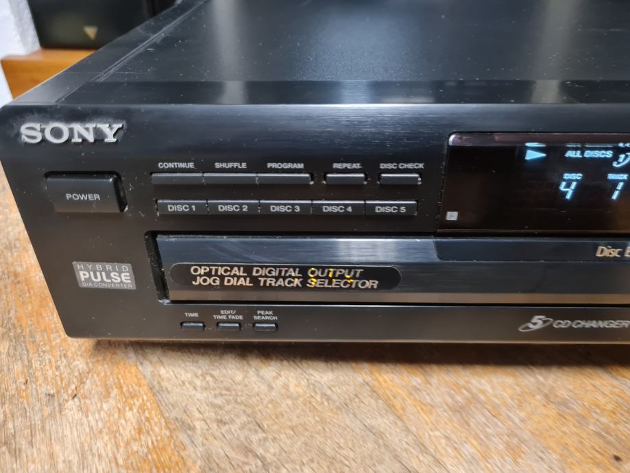 SONY CDP-CE315, 5 CD CHANGER, CD PLAYER