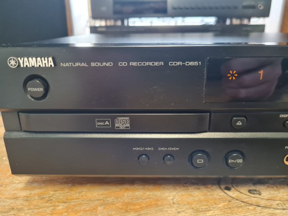 YAMAHA CDR-D651, dual cd player/recorder