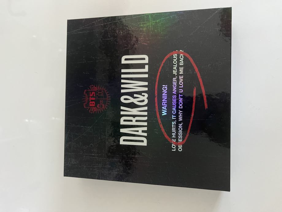 BTS dark&wild album