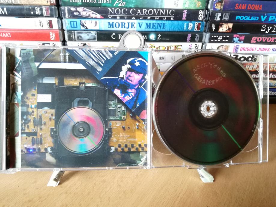 Neil Young-Greatest Hits CD + DVD Combo pack