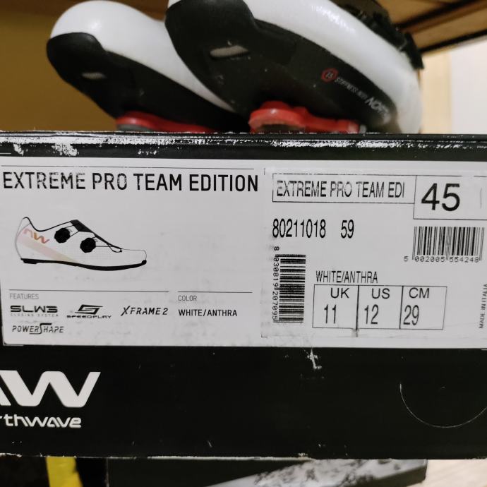 Northwave exstreme pro team št.45