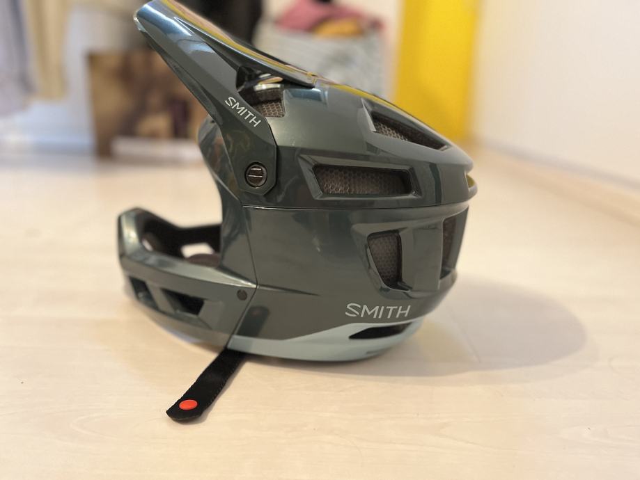 Smith Mainline fullface čelada