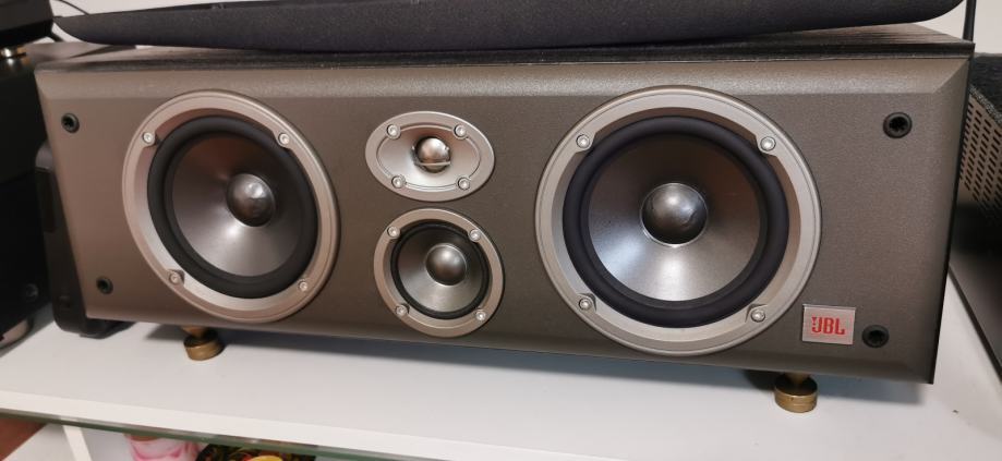 ZVOČNIK JBL NORTHRIDGE EC 35