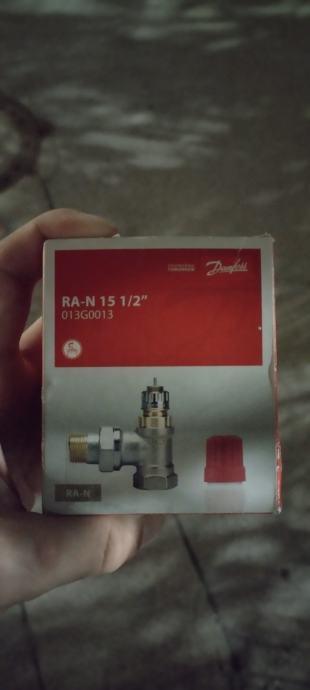 Danfos RA-N 15 1/2 ventil za radiator pol cole