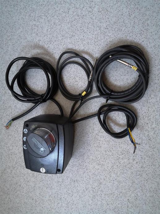 SELTRON motorni regulator konstantne temperature ACC20 s tipali