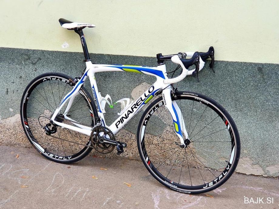 Cestno kolo Pinarello FP team