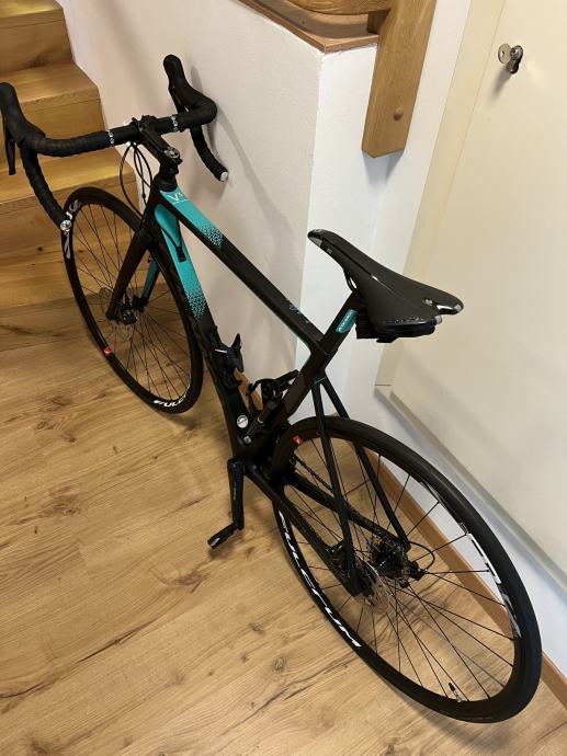 COLNAGO V3 DISC Shimano 105 50S MKGR , ČRNO TURKIZNE BARVE