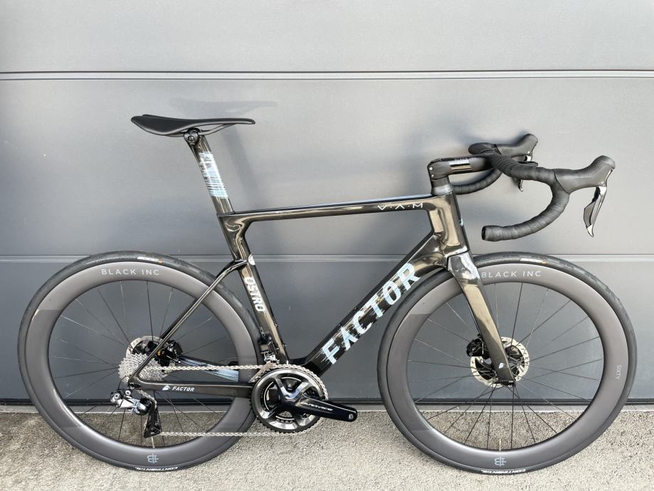 FACTOR Ostro Vam, vel 56cm, Shimano Dura Ace Di2 Disc, Black Inc 60mm