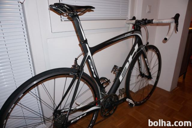 Karbonsko cestno kolo BH RC1