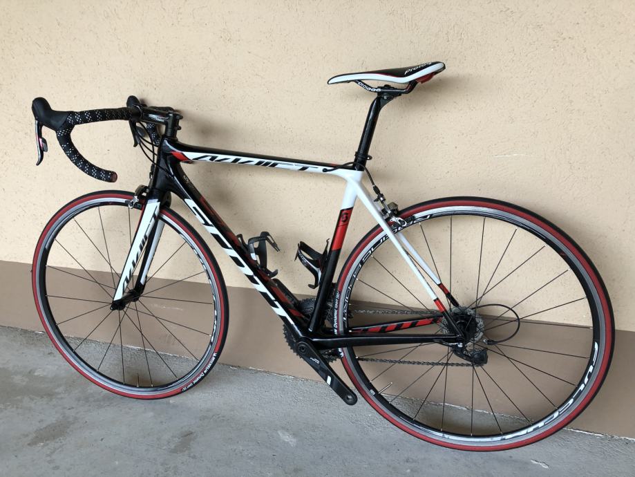 Karbonsko cestno kolo Scott Addict SRAM Red 2017