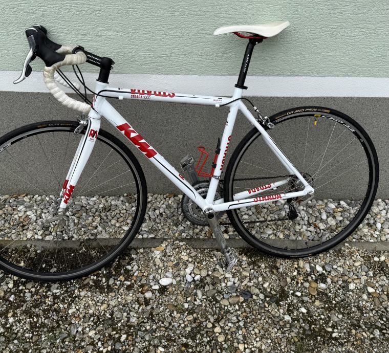 KTM cestno kolo Strada 1000