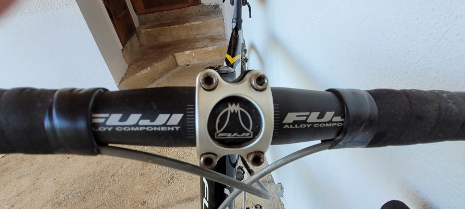 Moško cestno kolo FUJI- FC 770, velikost 61 (XXL), full CARBON 7,6kg