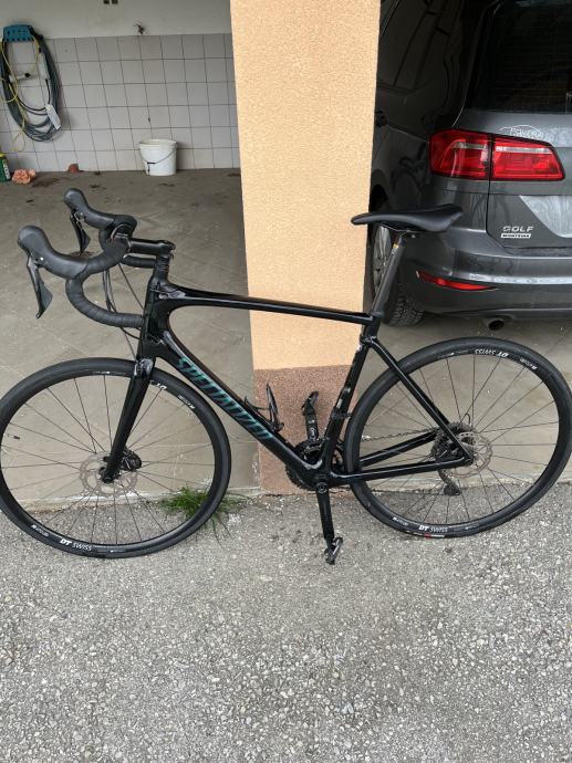 prodam cestno kolo roubaix sport specialized