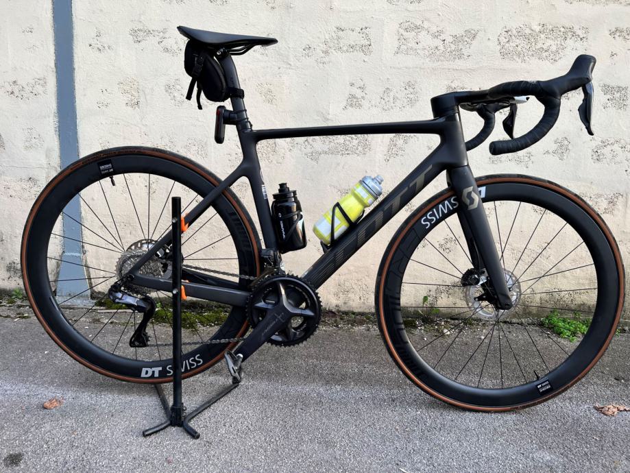Cestno kolo Scott addict RC 15 - letnik 2022, velikost 54(M)