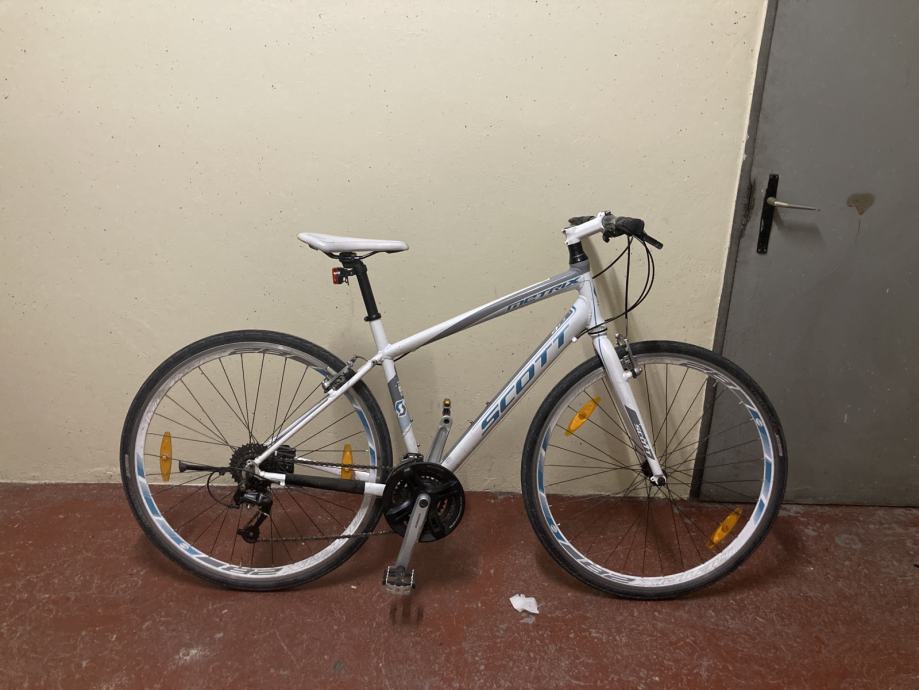 Scott Metrix 40 Solution zenski